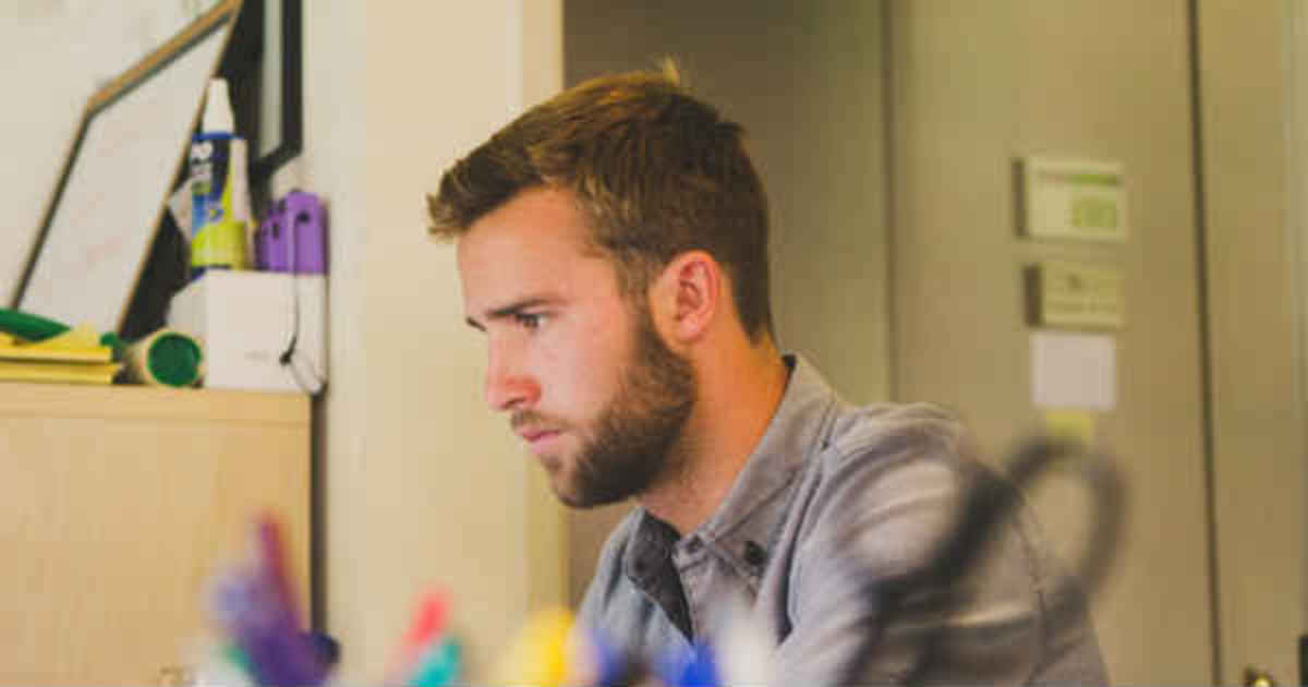 How Hypnosis Helps You Focus More Easily